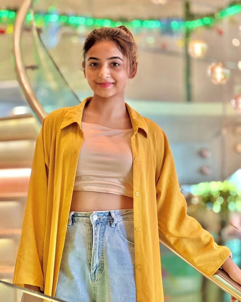 Navani Devanand Biography: Wiki, Age, Career, Height, Weight, Boyfriend ...