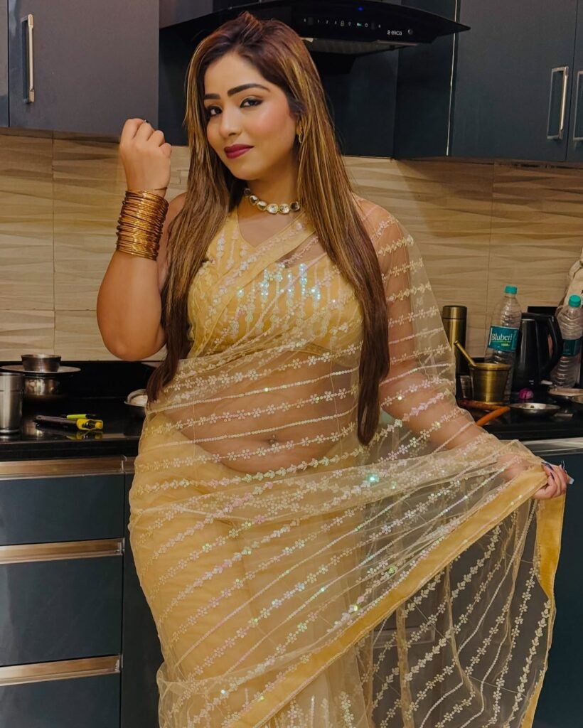 Aayushi Jaiswal Biography: Wiki, Age, Career, Height, Weight, Boyfriend, Affairs, Net Worth ...